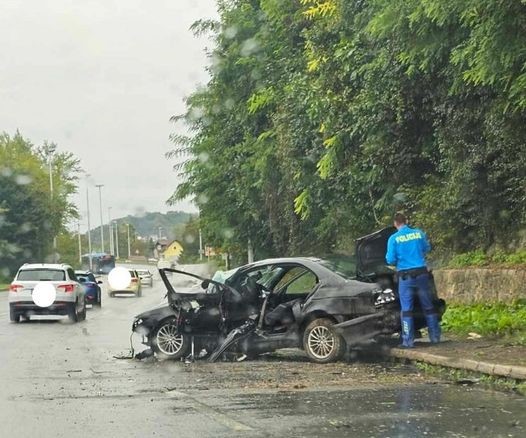 Za nesreću je kriva brzina i mokra cesta: Vozač s teškim ozljedama ...